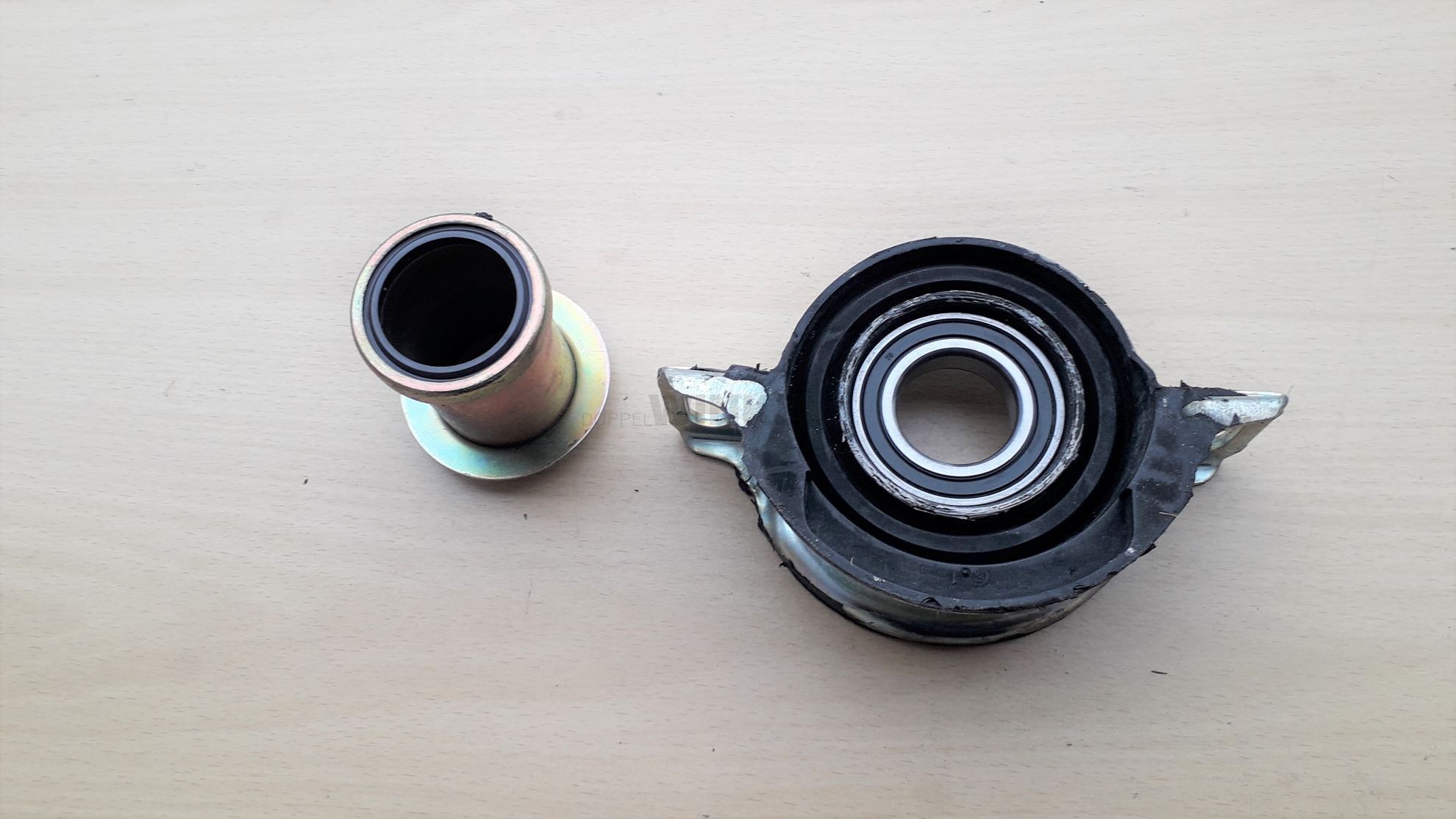 Doppelwinkel.at. Mittellager Kardanwelle